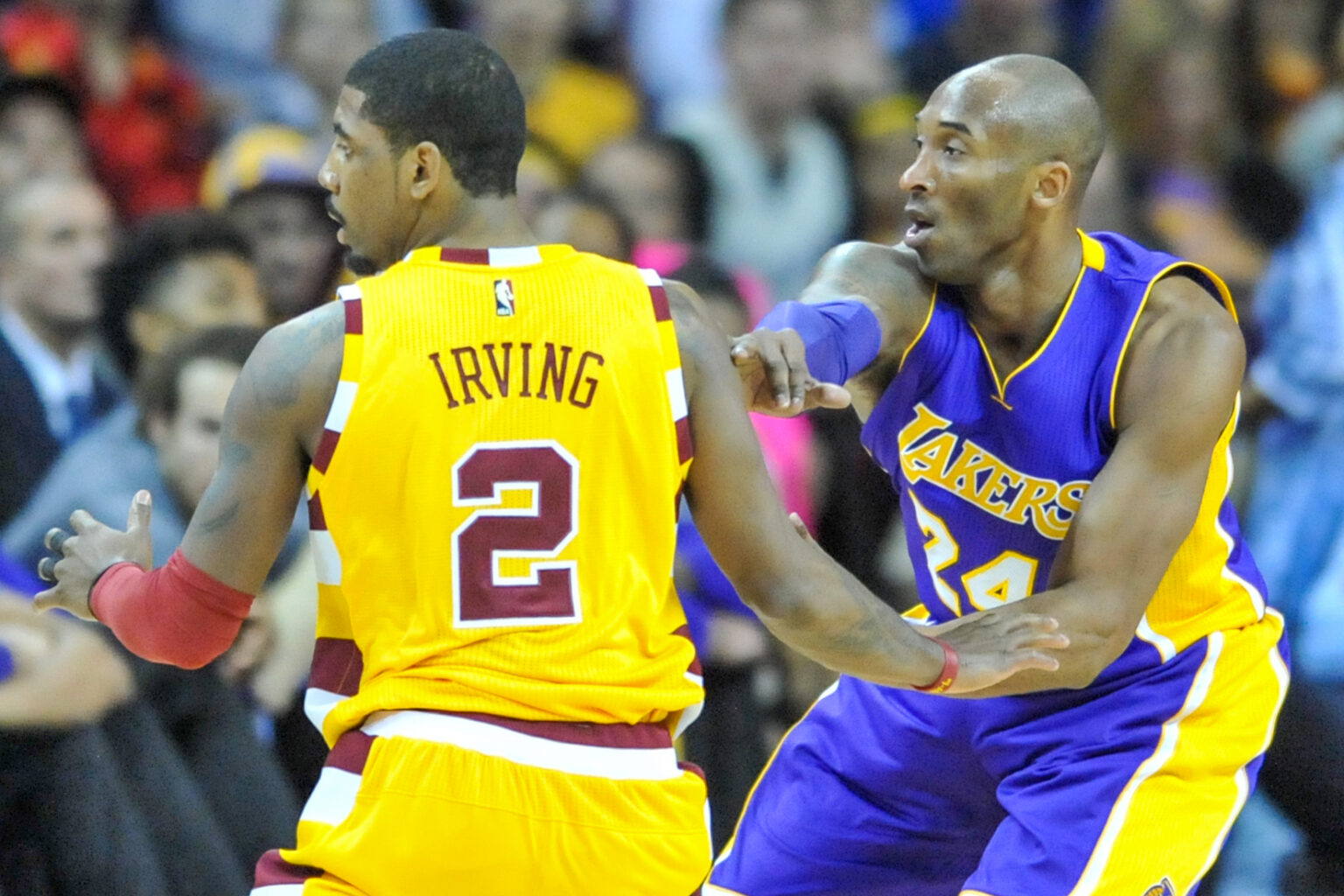 Kyrie Irving pays tribute to Kobe Bryant, Gigi, along with victims of ...