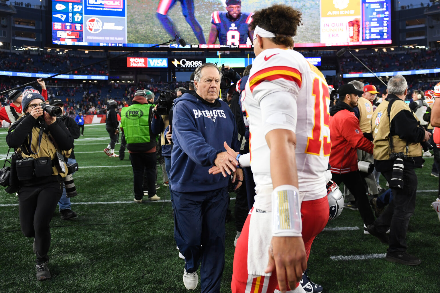 Patrick Mahomes makes ‘insane’ point about Bill Belichick being snubbed ...