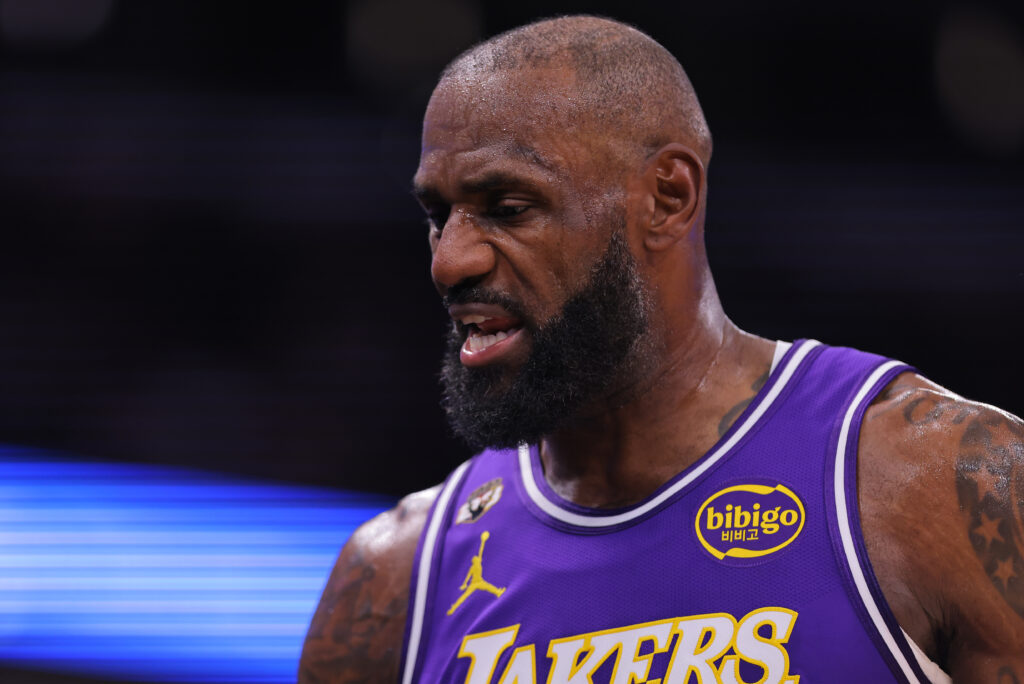 LeBron James goes off on Pro Football Hall of Fame for ‘egregious’ Bill ...