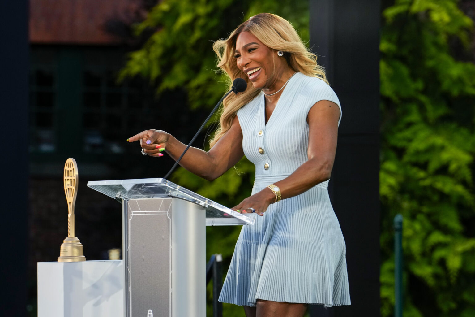 Serena Williams' old coach suggests she can win a Grand Slam on return ...