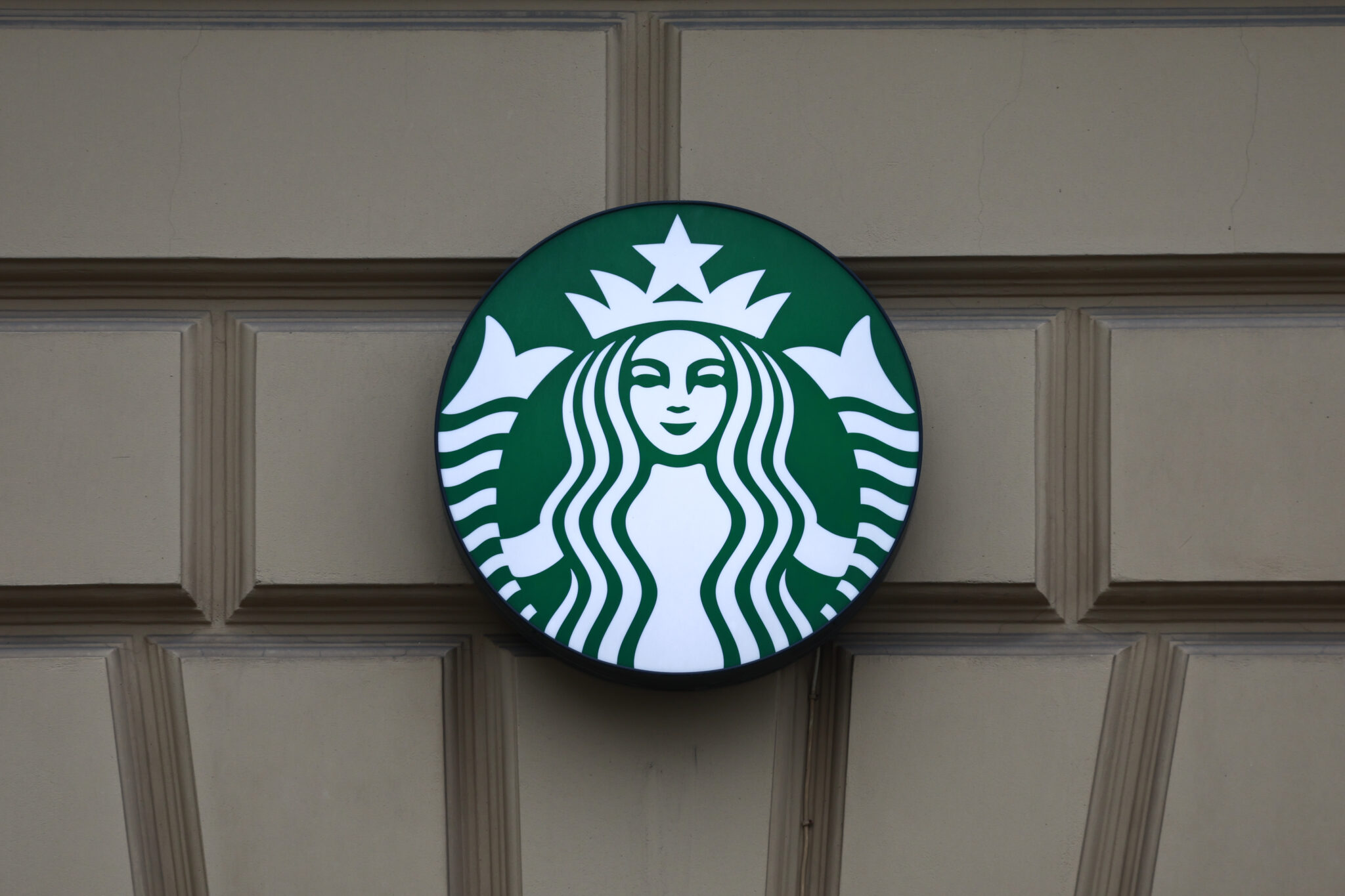 Starbucks giving away free coffee today after Super Bowl 60, how to claim
