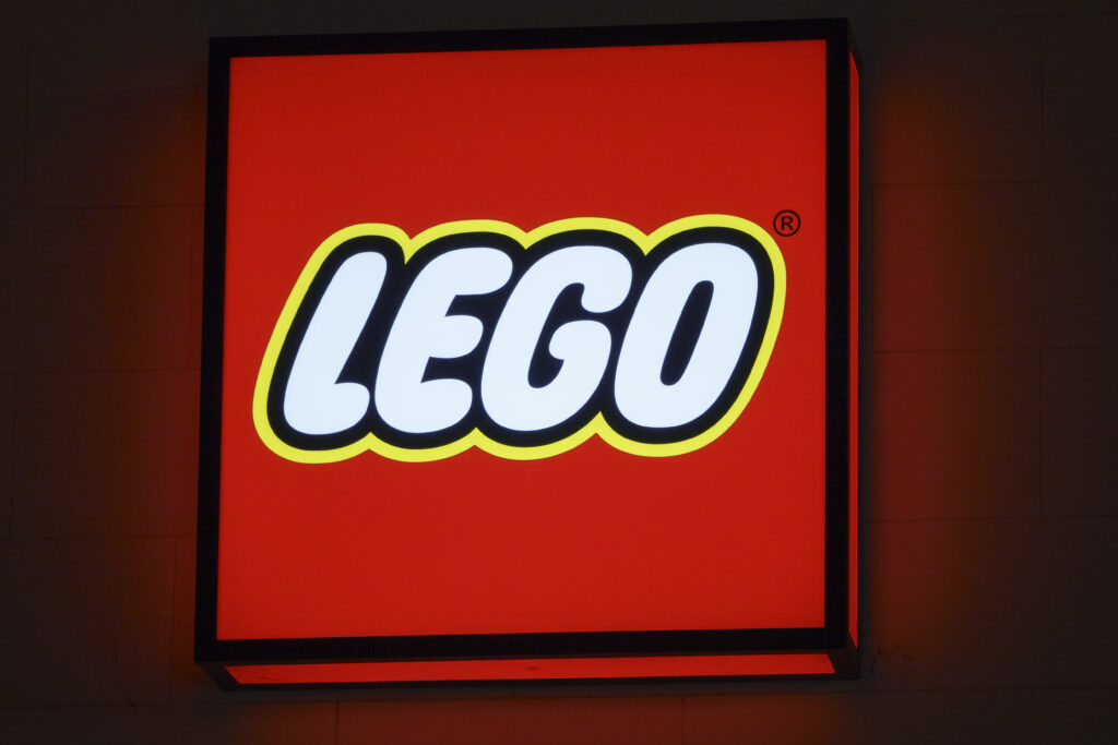 LEGO's new ad with Lionel Messi, Cristiano Ronaldo is making football ...
