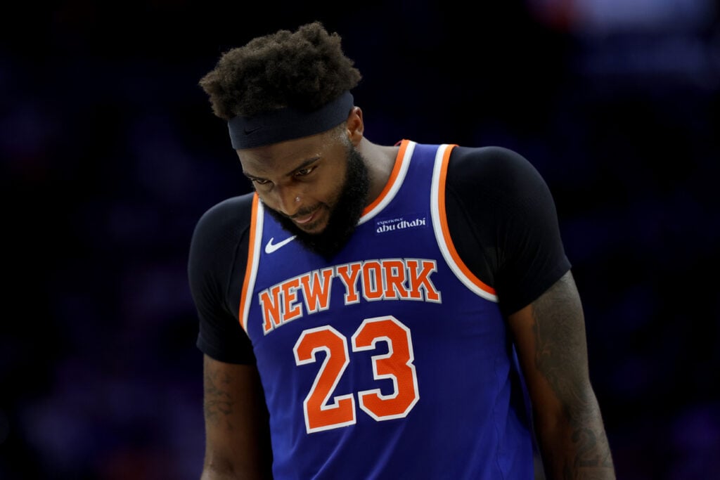 Mitchell Robinson’s broken pinky can be traced back to this shocking in ...