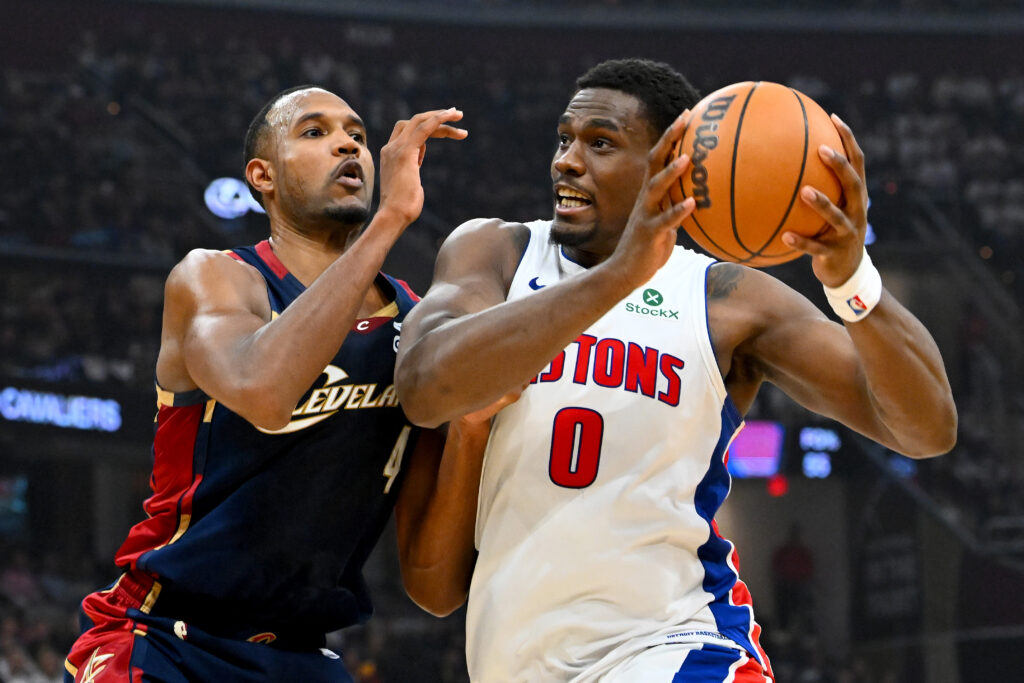 Evan Mobley reaches Michael Jordan territory as Cavs tie Pistons series ...