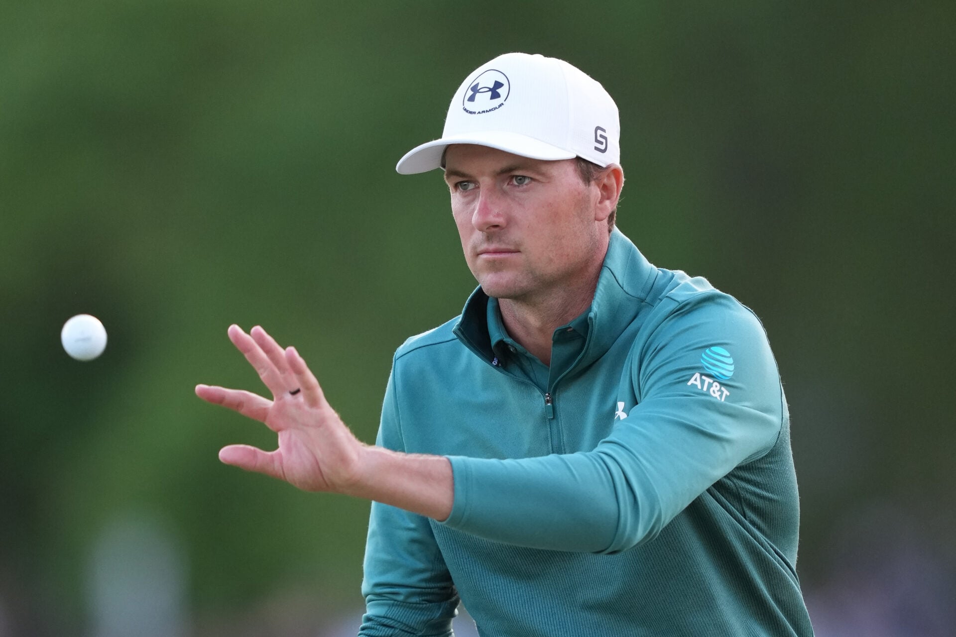 Alan Shipnuck says Jordan Spieth's issue may lie away from the course ...