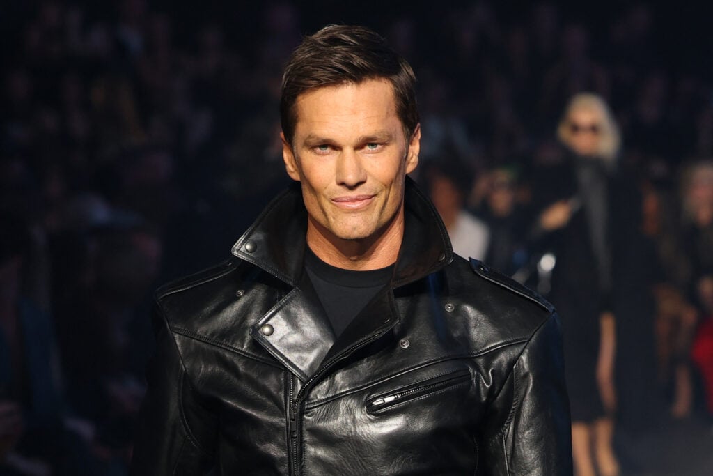 Antonio Brown drops savage reaction to Tom Brady's 'Terminator villain ...