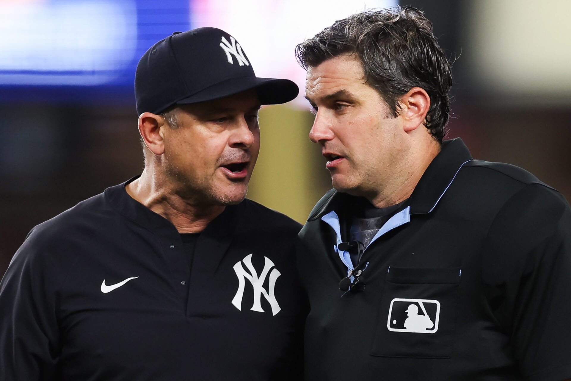 Aaron Boone called for Jake Bird with an arm flap and MLB fans loved it