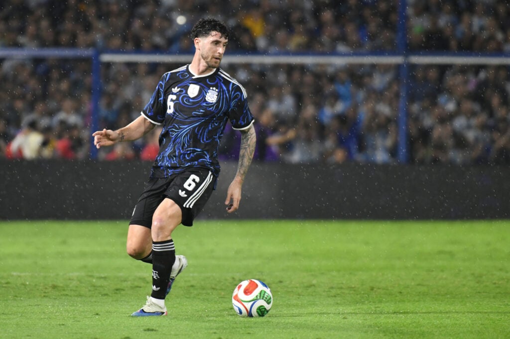 Watch the moment Marcos Senesi celebrates last-minute Argentina World ...