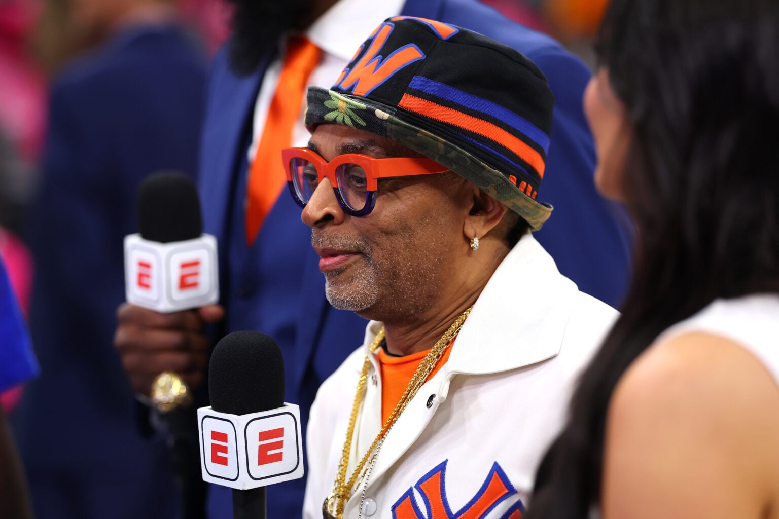 Ben Stiller and Spike Lee Celebrity Knicks fans spotted at NBA finals ...