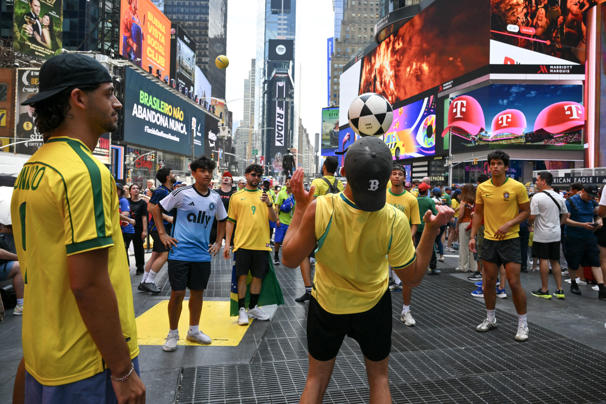 Brazil World Cup fans take over NYC in scenes that rival Knicks ...