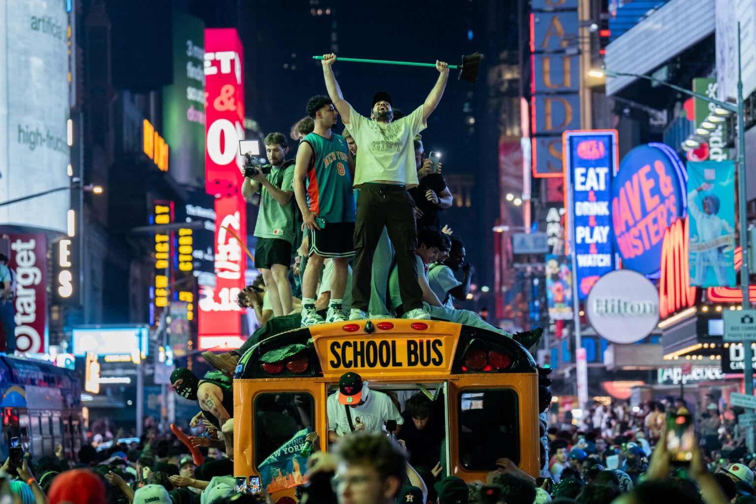 New York Knicks' NBA Championship celebrations leave teen shot as fans ...