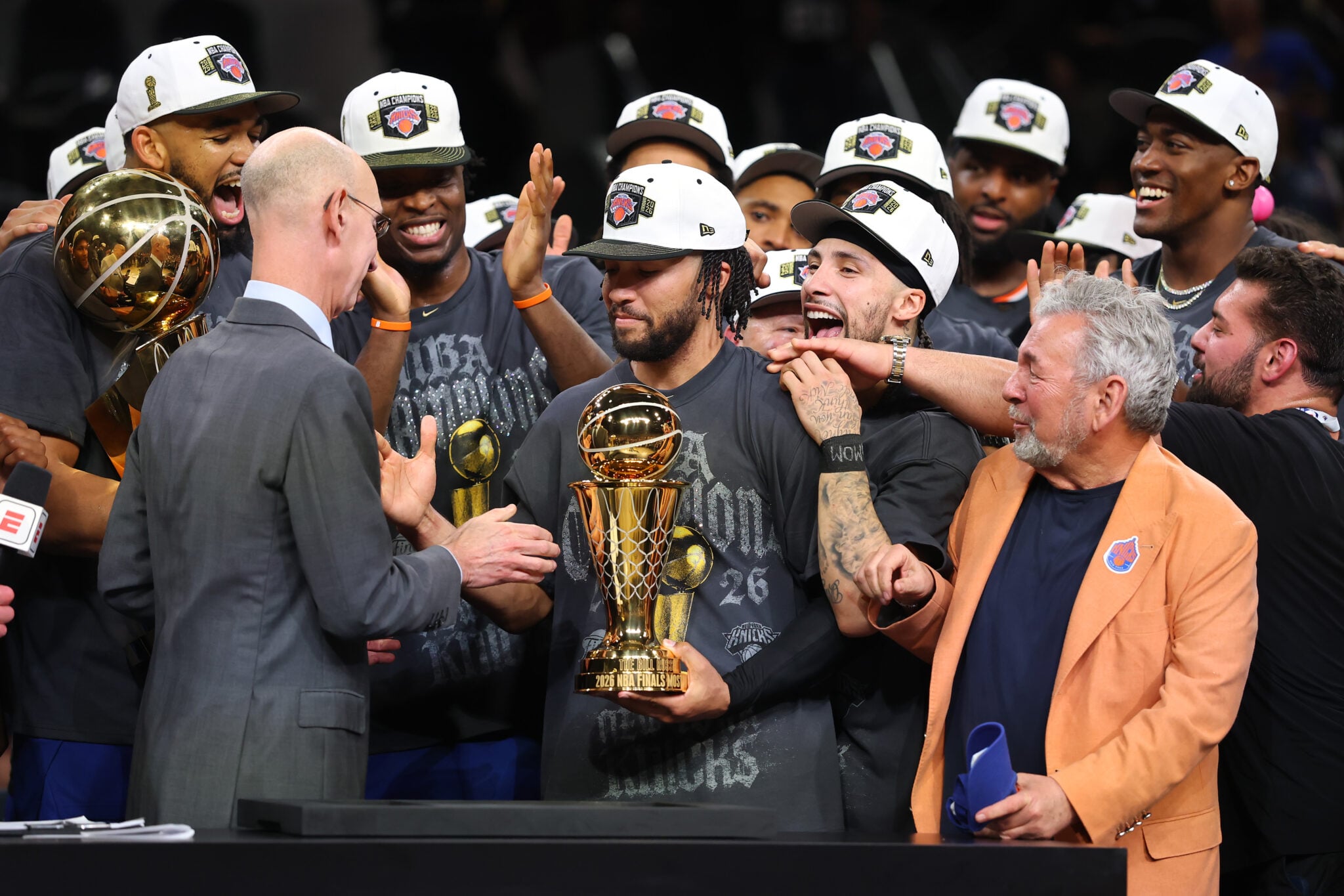 Jalen Brunson's sister Erica calls out Becky Hammon with two-word ...