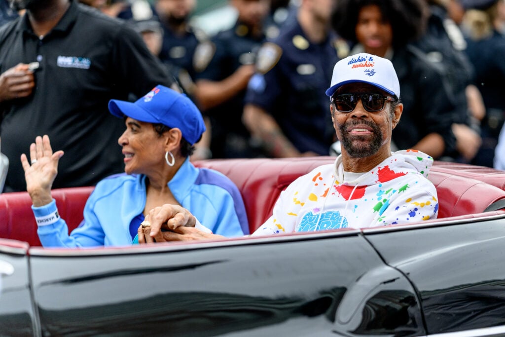 The $1m car that Walt Frazier arrived in at Knicks parade has literally ...