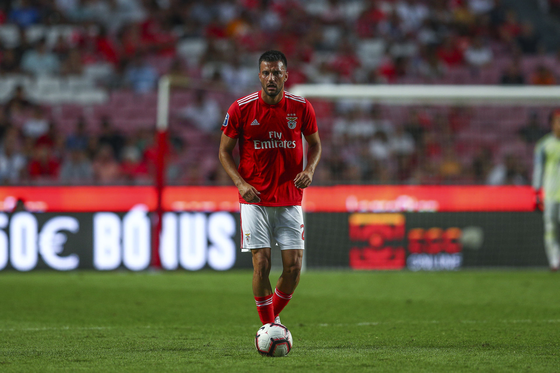 Report: Newcastle could also miss out on Benfica's Andreas Samaris - HITC