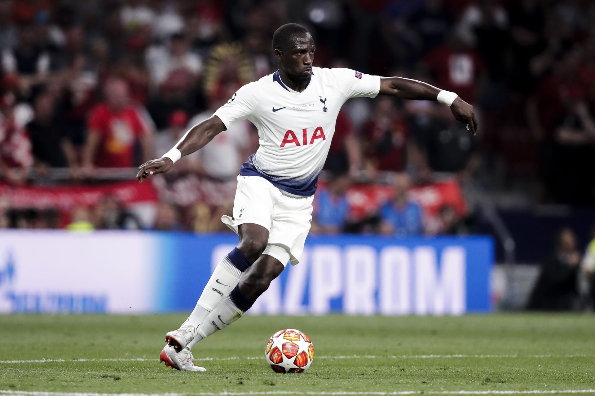 Graham Roberts and Spurs fans respond to Moussa Sissoko's tweet