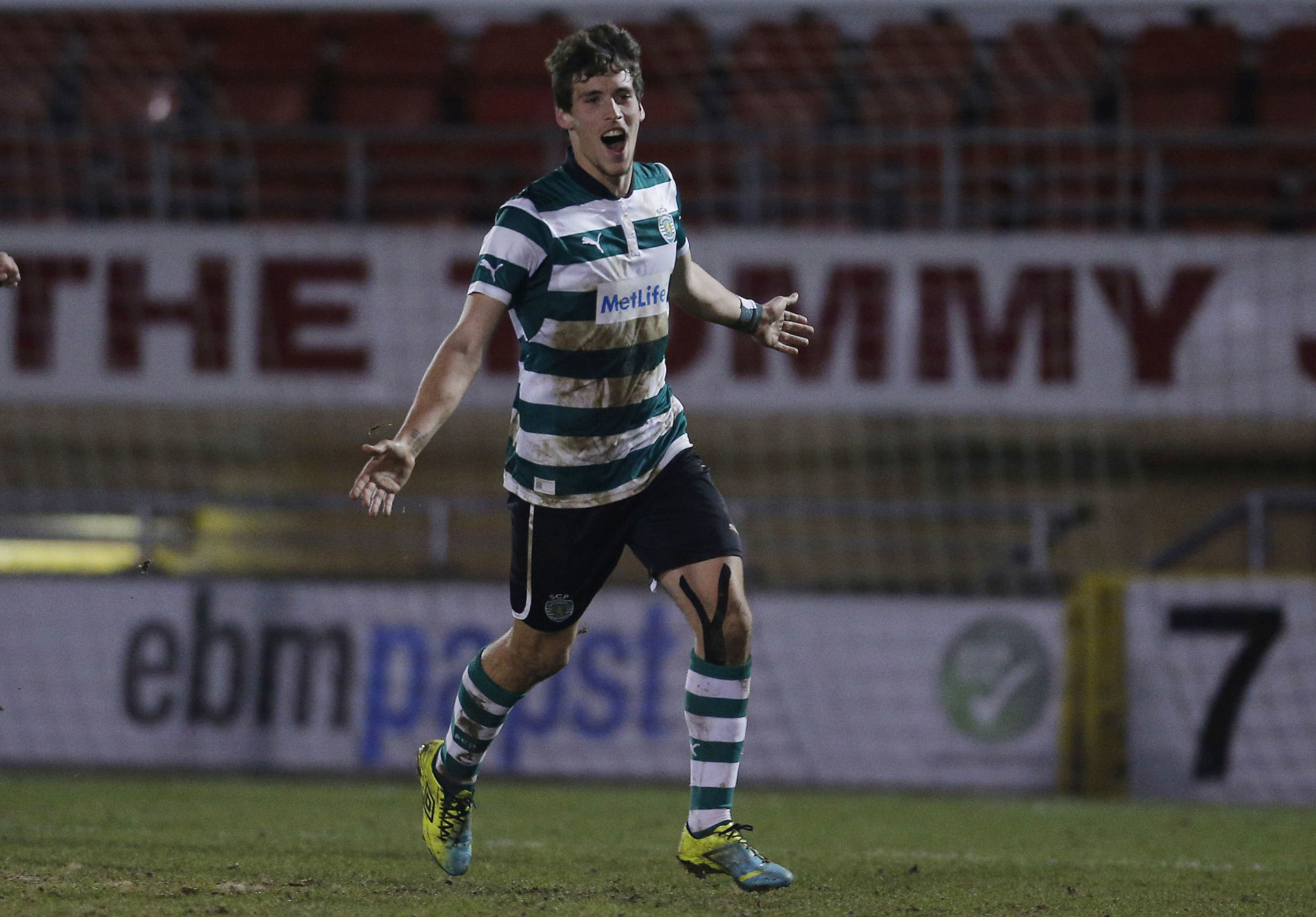 Report: Wolves keeping tabs on Alexandre Guedes